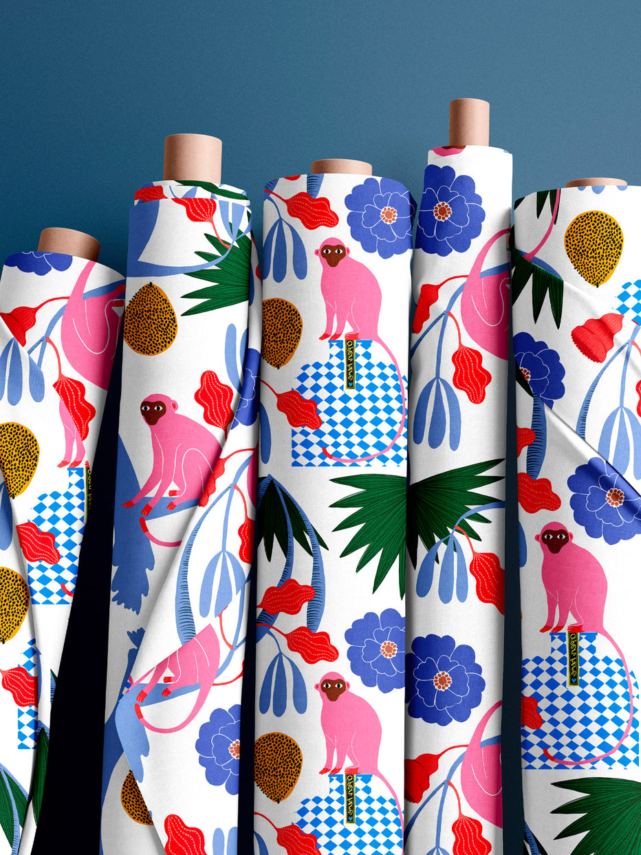 Dreamy Monkey (white) – doopsdesigns